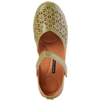 Womens Good Choice Faryn Close Toe Flats - Boscov's
