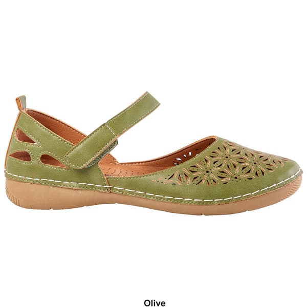 Womens Good Choice Faryn Close Toe Flats - Boscov's