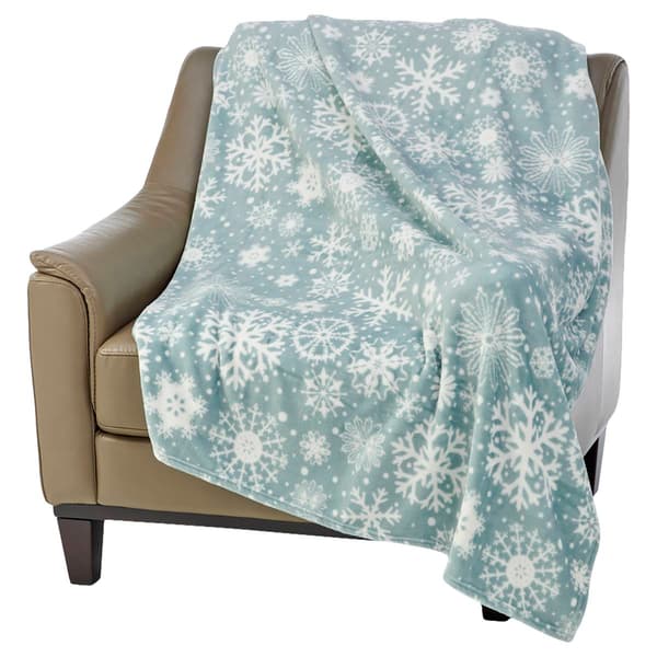 Ashley Cooper™ Radiant Snowflake Reversible Plush Throw - Boscov's