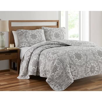 Cedar Court Amber Ravenna Medallion Quilt Bedding Set - Boscov's