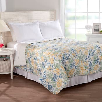 Ashley Cooper™ Allover Wildflower Print Quilt - Boscov's