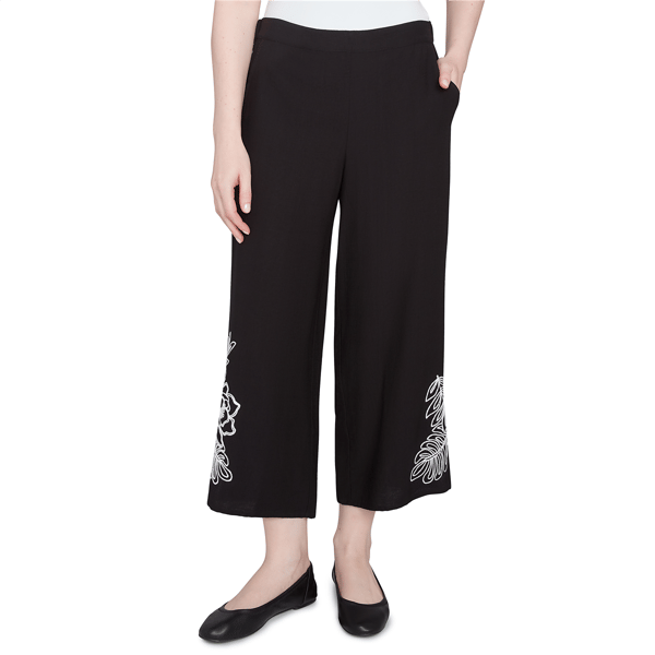 Petite Ruby Rd. Bali Bliss Tropical Fern Embroidered Capri - Boscov's