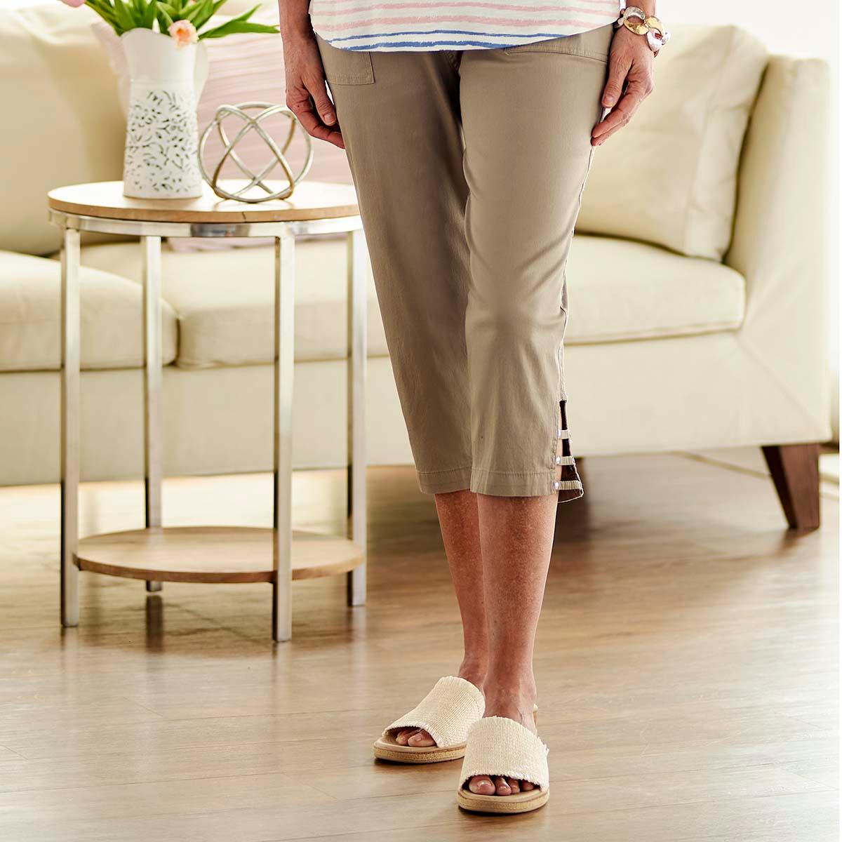 Click here for Womens Hasting & Smith Stretch Twill Capris prices