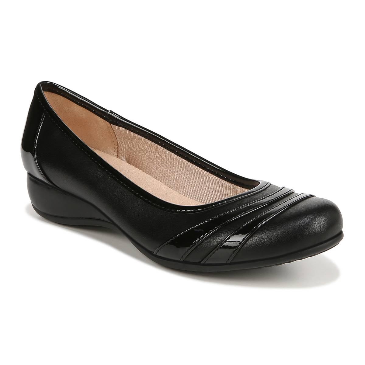 Click here for Womens LifeStride Delight Ballet Flats prices