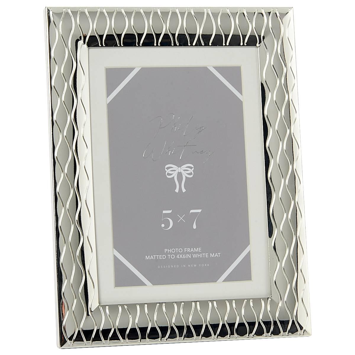 Click here for Godinger Photo Frame - Silver/Gold prices