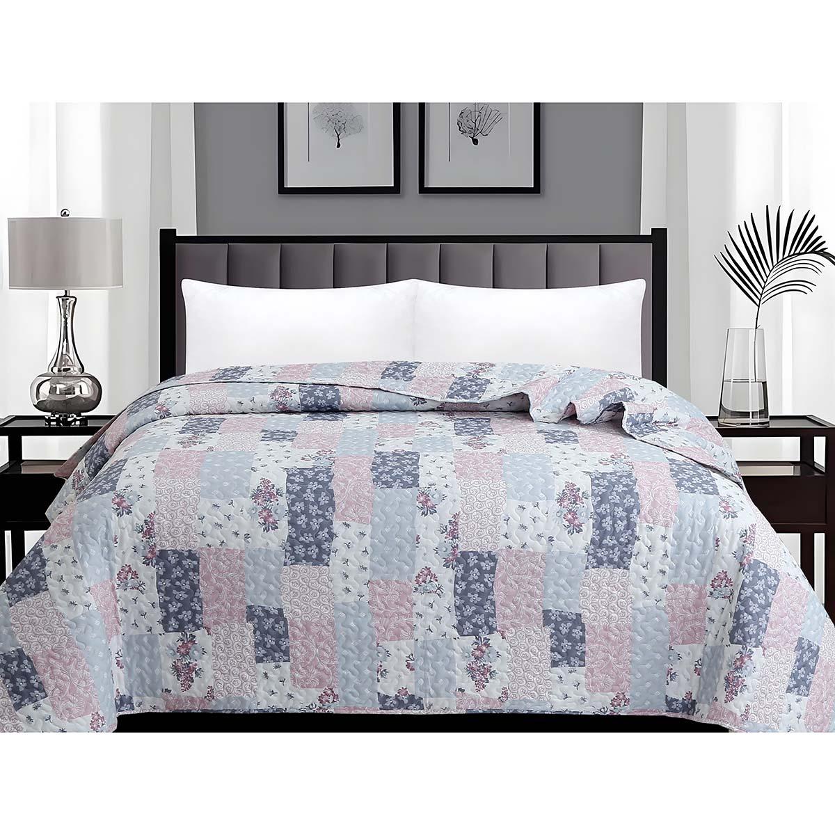 Click here for Ashley Cooper(tm) Lunafaye Quilt prices