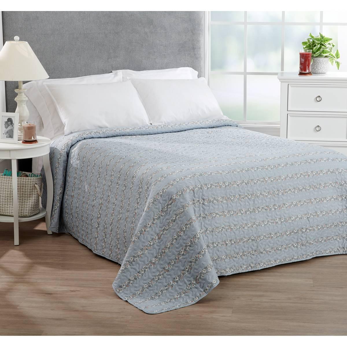 Click here for Ashley Cooper(tm) Ansomia Print Quilt prices