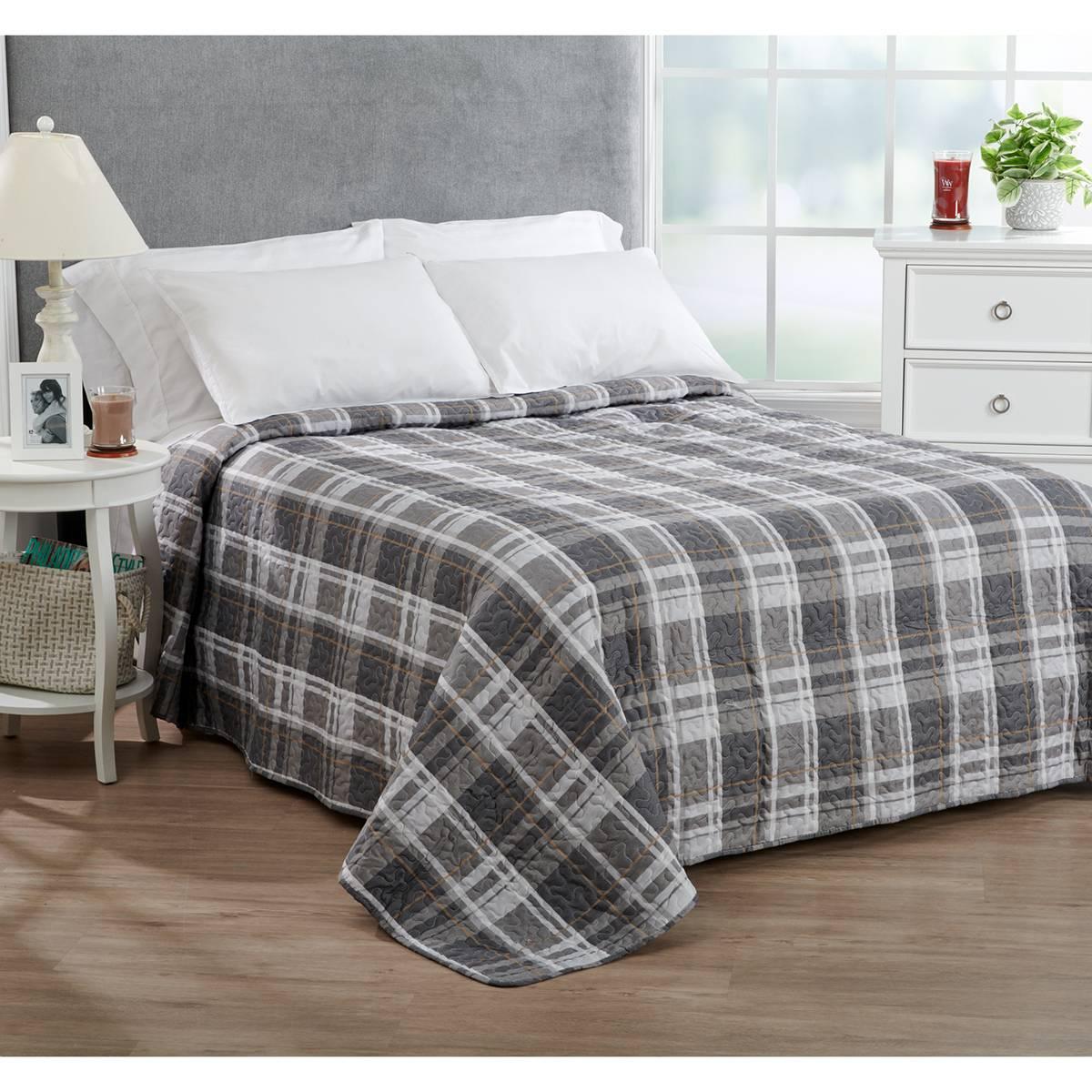 Click here for Ashley Cooper(tm) Alex Plaid Quilt prices