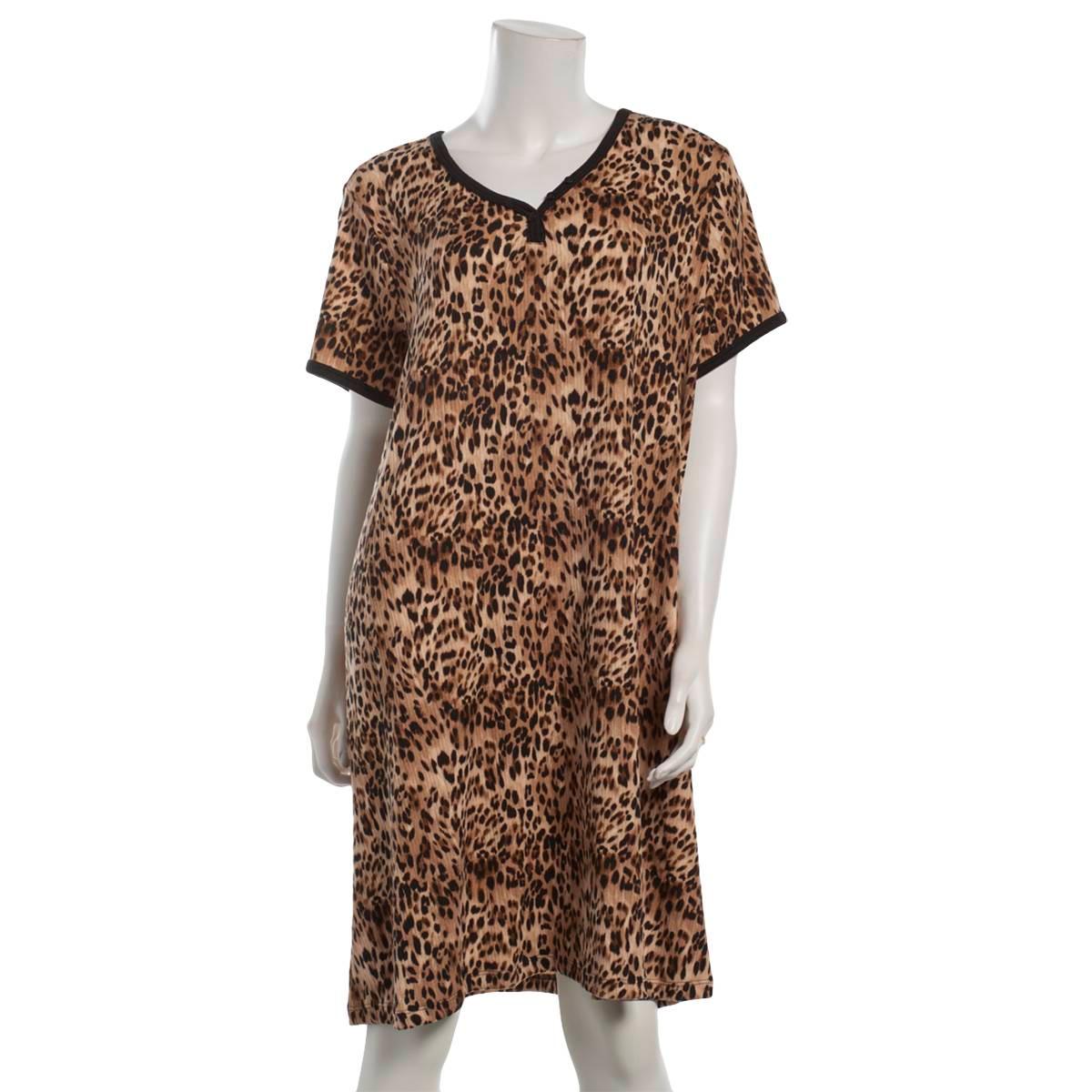 Click here for Plus Size Rene Rofe Short Sleeve Leopard Nightshir... prices