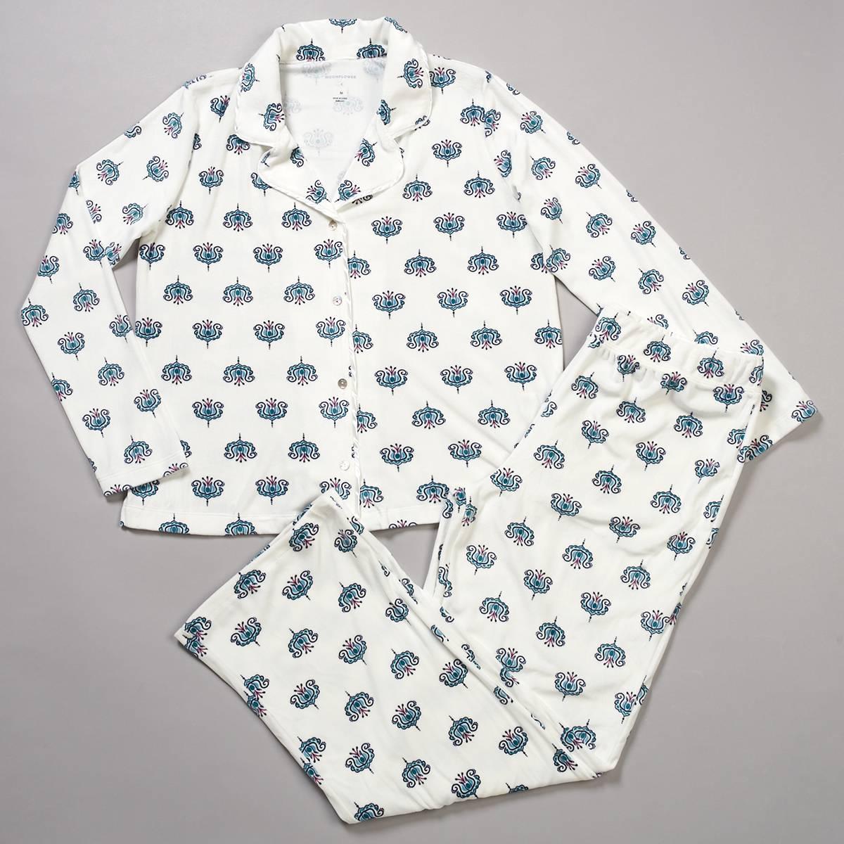 Click here for Womens Moonflower Long Sleeve Floral Velour Pajama... prices