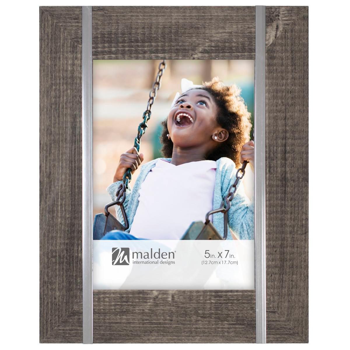 Click here for Malden Rustic Grey with Attachment Frame - 5x7 prices