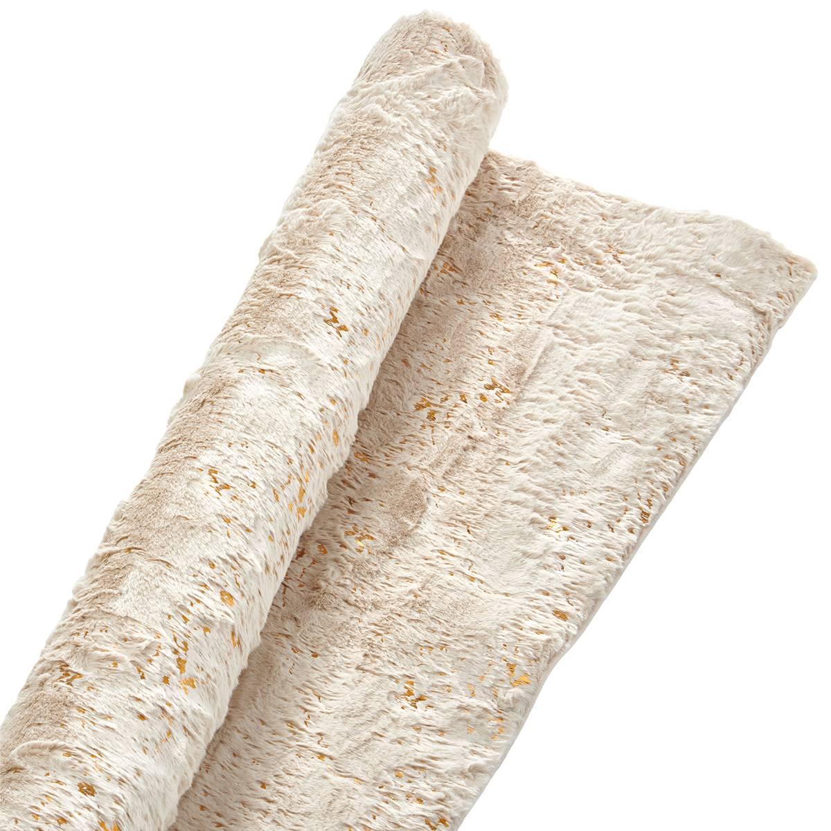 Click here for Nourison Cozy Shimmer Area Rug prices
