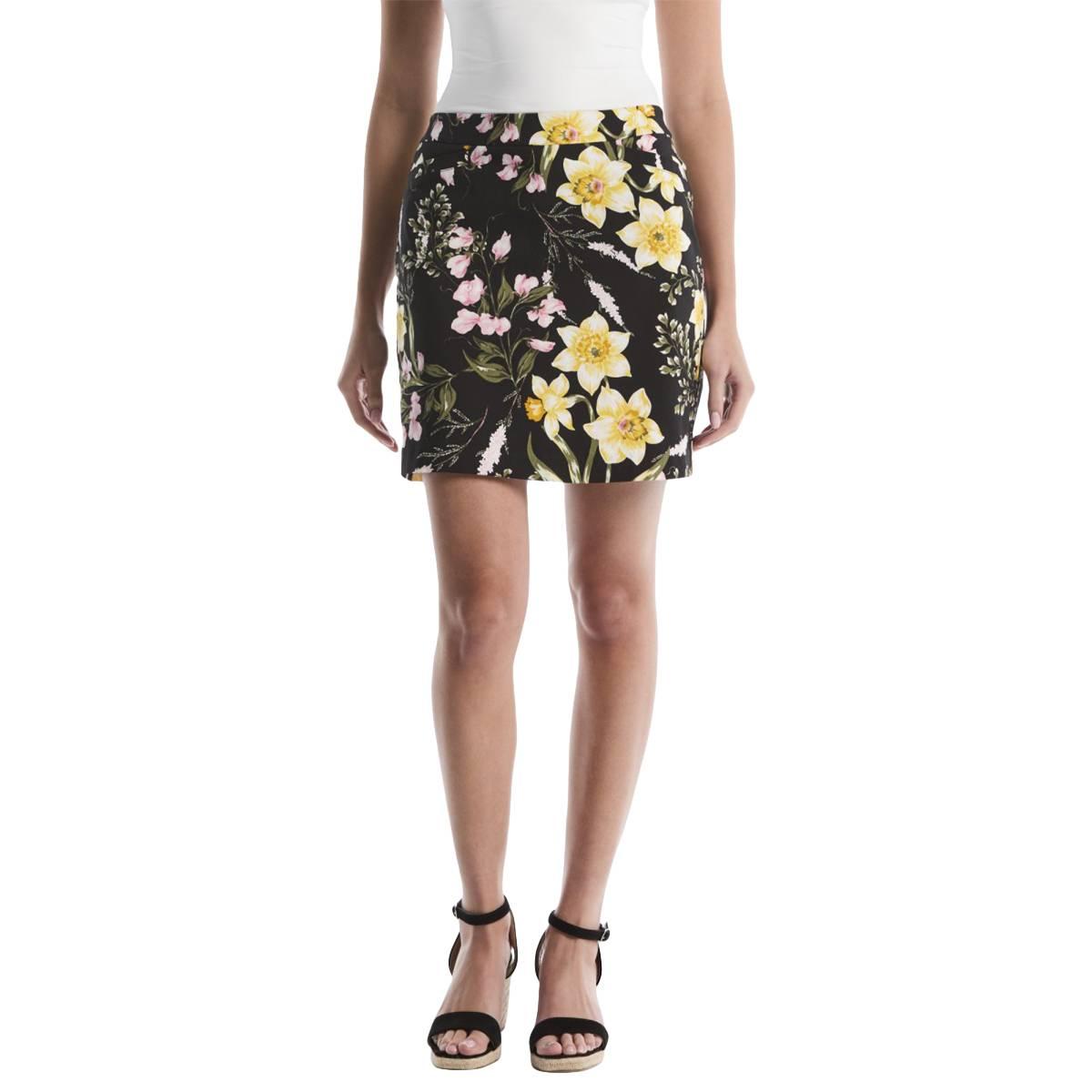 Click here for Womens Rafaella(R) Welt Pocket Floral Garden Skort prices