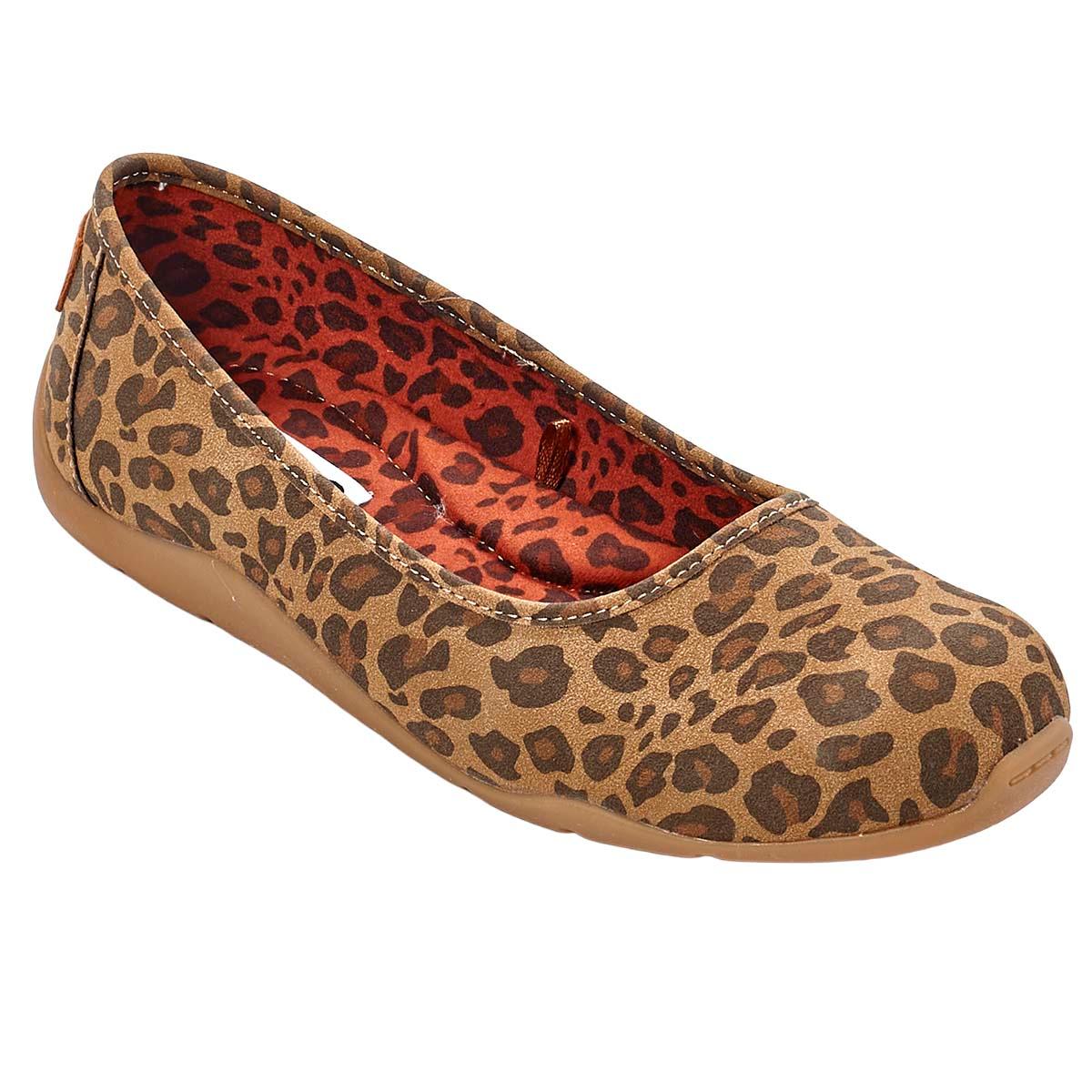 Click here for Muk Luks Womens Solana Skimmer Flats - Leopard prices