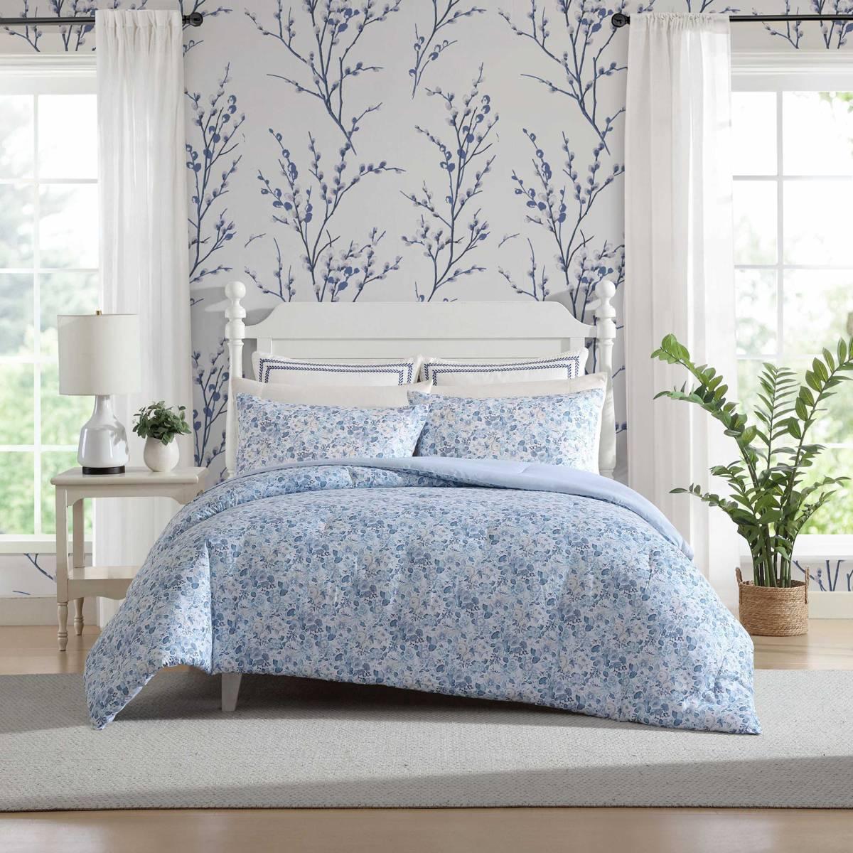 Click here for Laura Ashley(R) Quartet Reversible Comforter Set prices