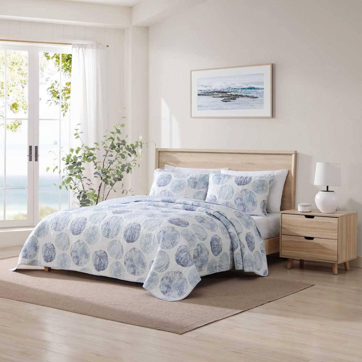 Click here for Tommy Bahama Ocean Isle Cotton Reversible Quilt Se... prices
