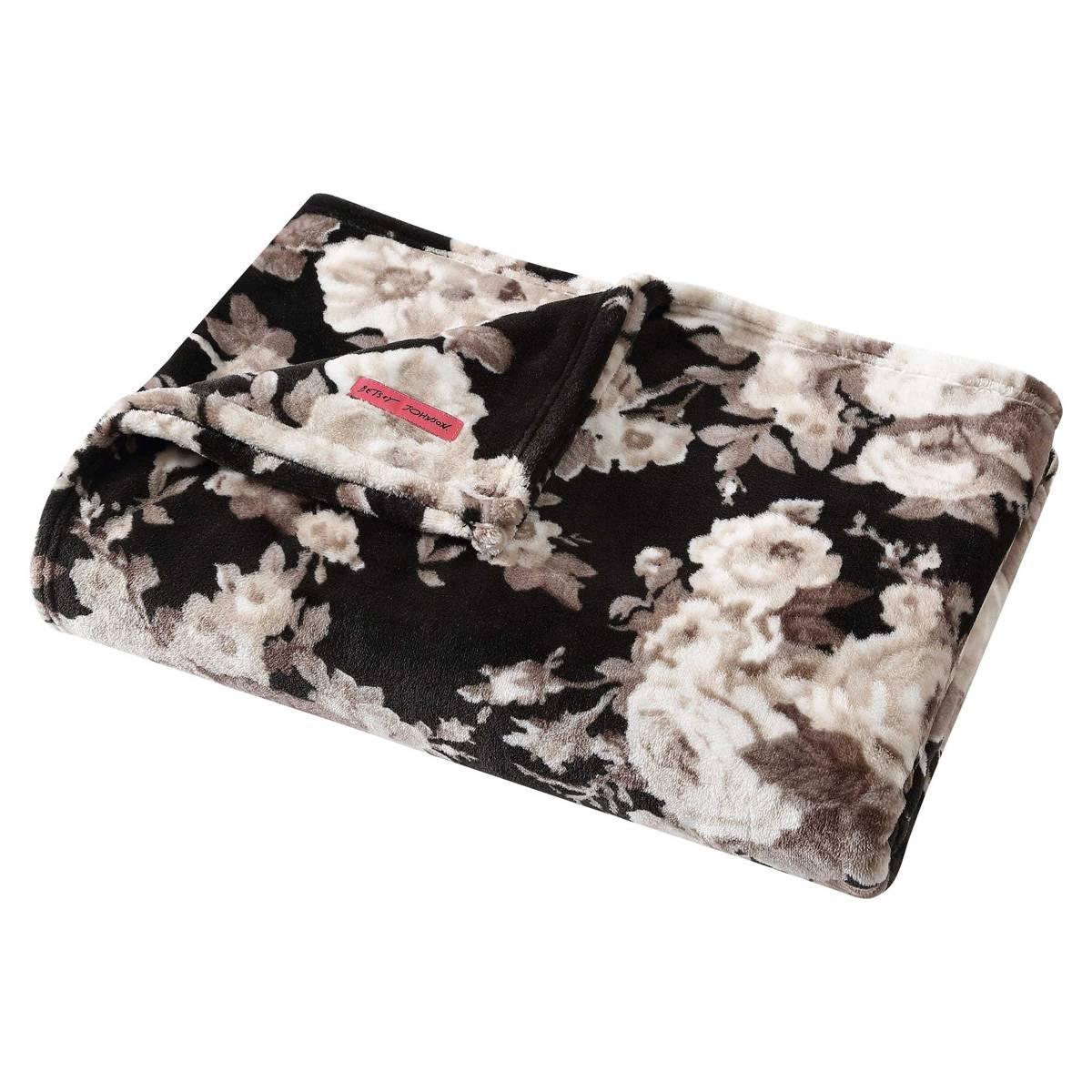 Betsey Johnson Classic Floral Ultra Soft Plush Fleece Blanket  Twin - Light Pink/Pink