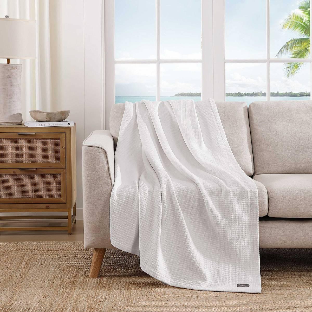 Tommy Bahama Woven Yarn Dyed Cotton Blanket  King - White