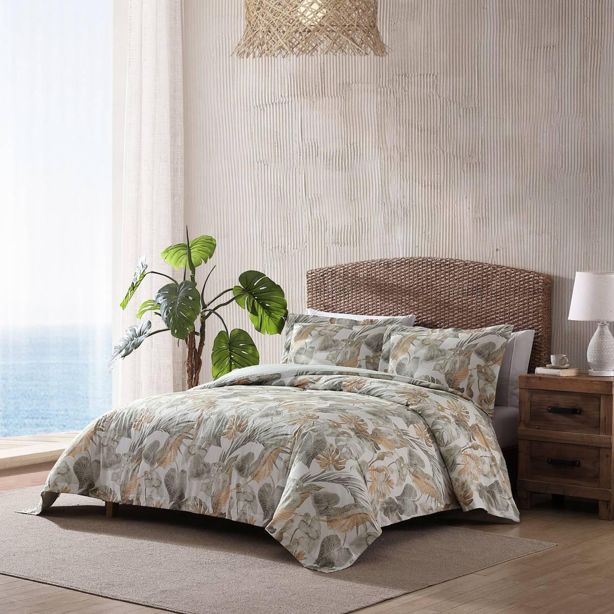 Tommy Bahama Home Raw Coast Reversible 3 Piece Duvet Cover Set  King - Green/Gold