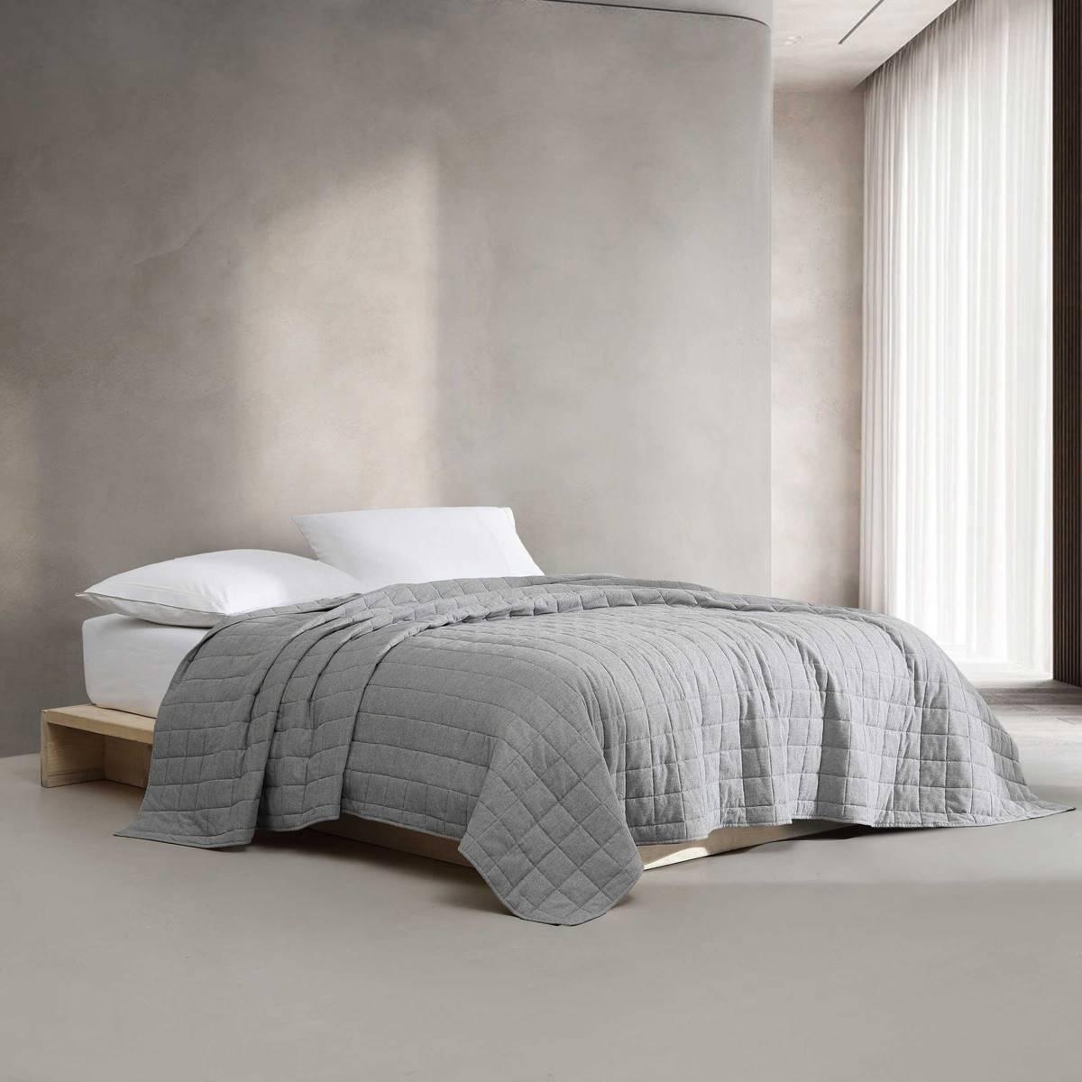 Calvin Klein Melange Flannel Quilt  King - Natural