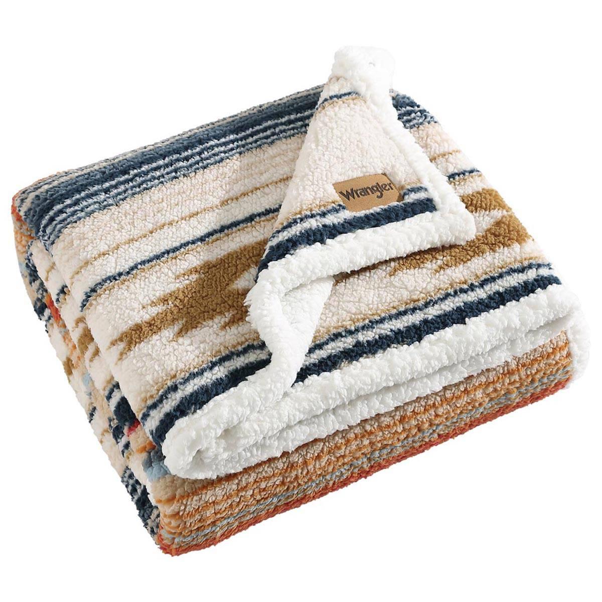 Click here for Wrangler Coyote Sands Sherpa Throw prices