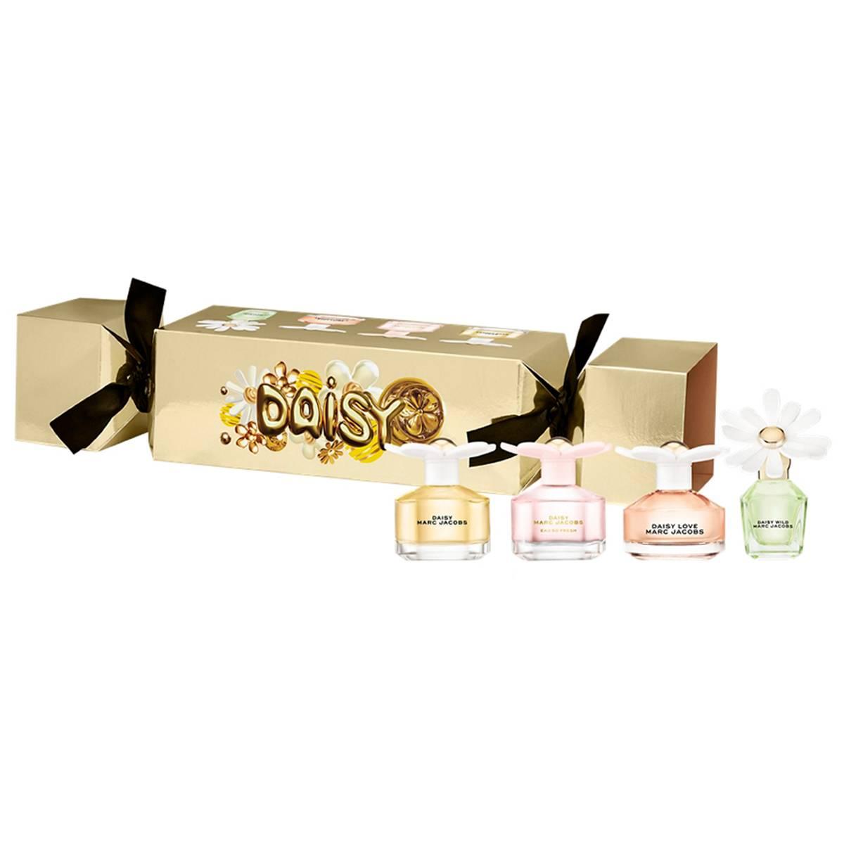 Click here for Marc Jacobs Daisy Multi Line For Women Gift Set prices