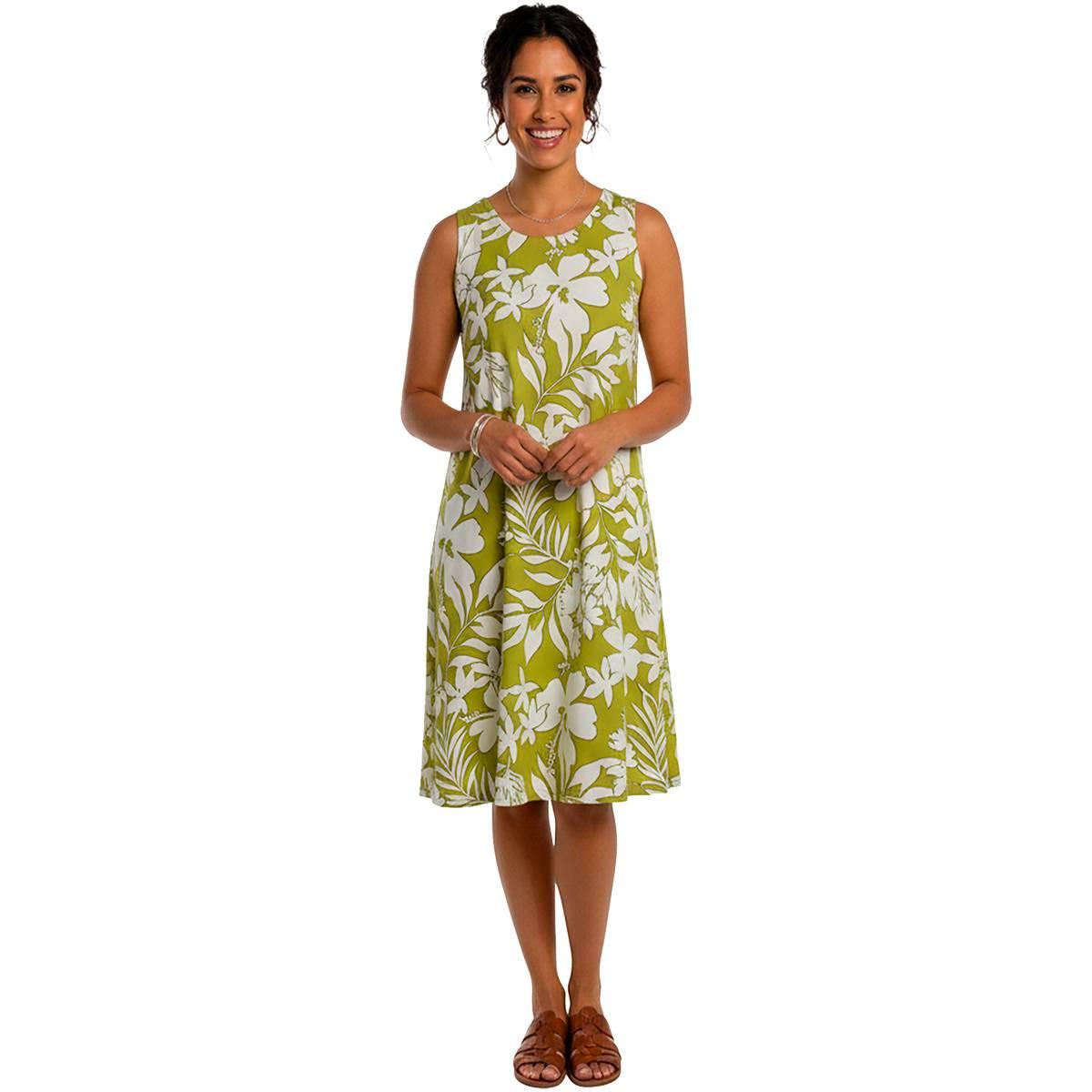 Click here for Plus Size Harlow & Rose Sleeveless Tropical Floral... prices