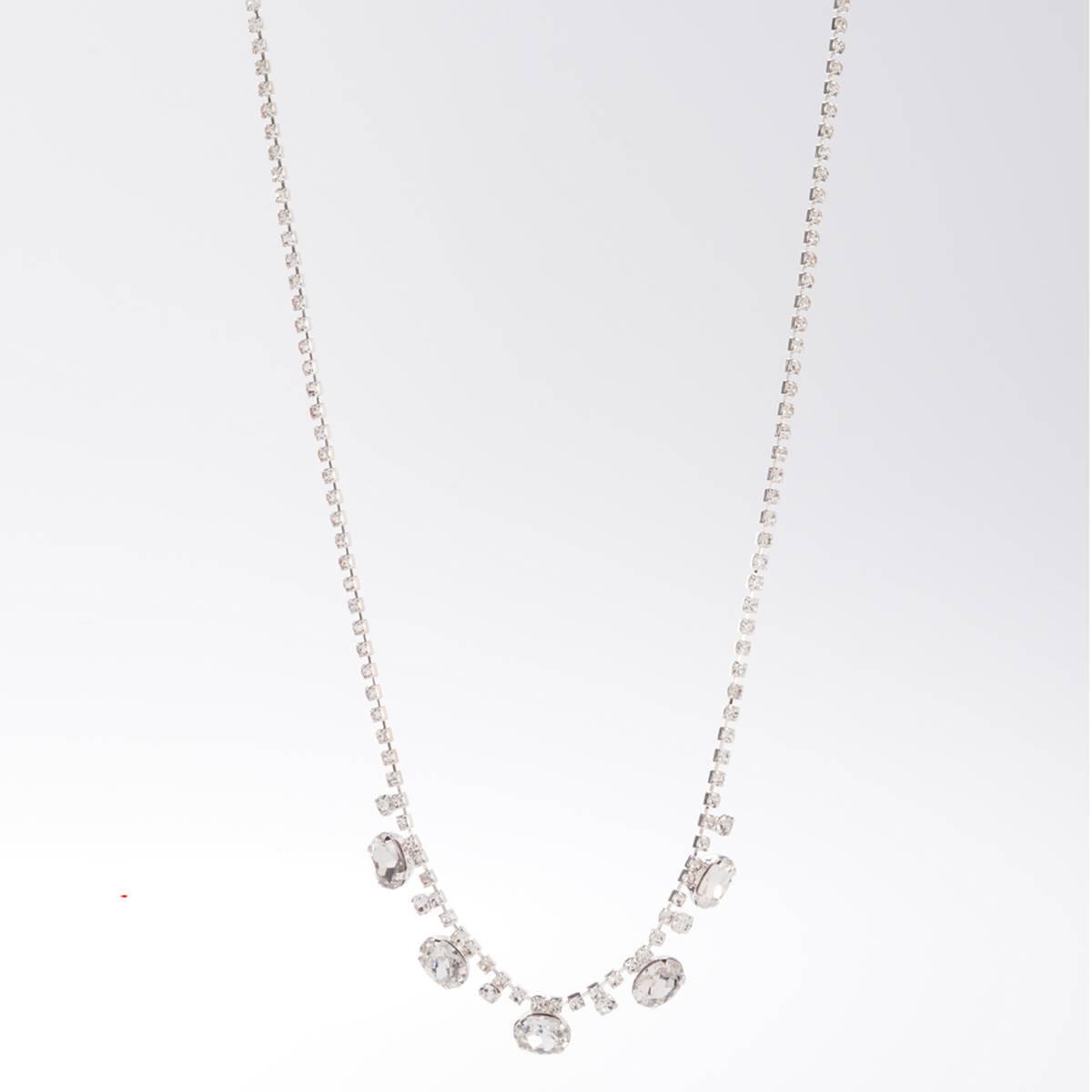 Click here for Rosa Rhinestones Frontal Necklace prices