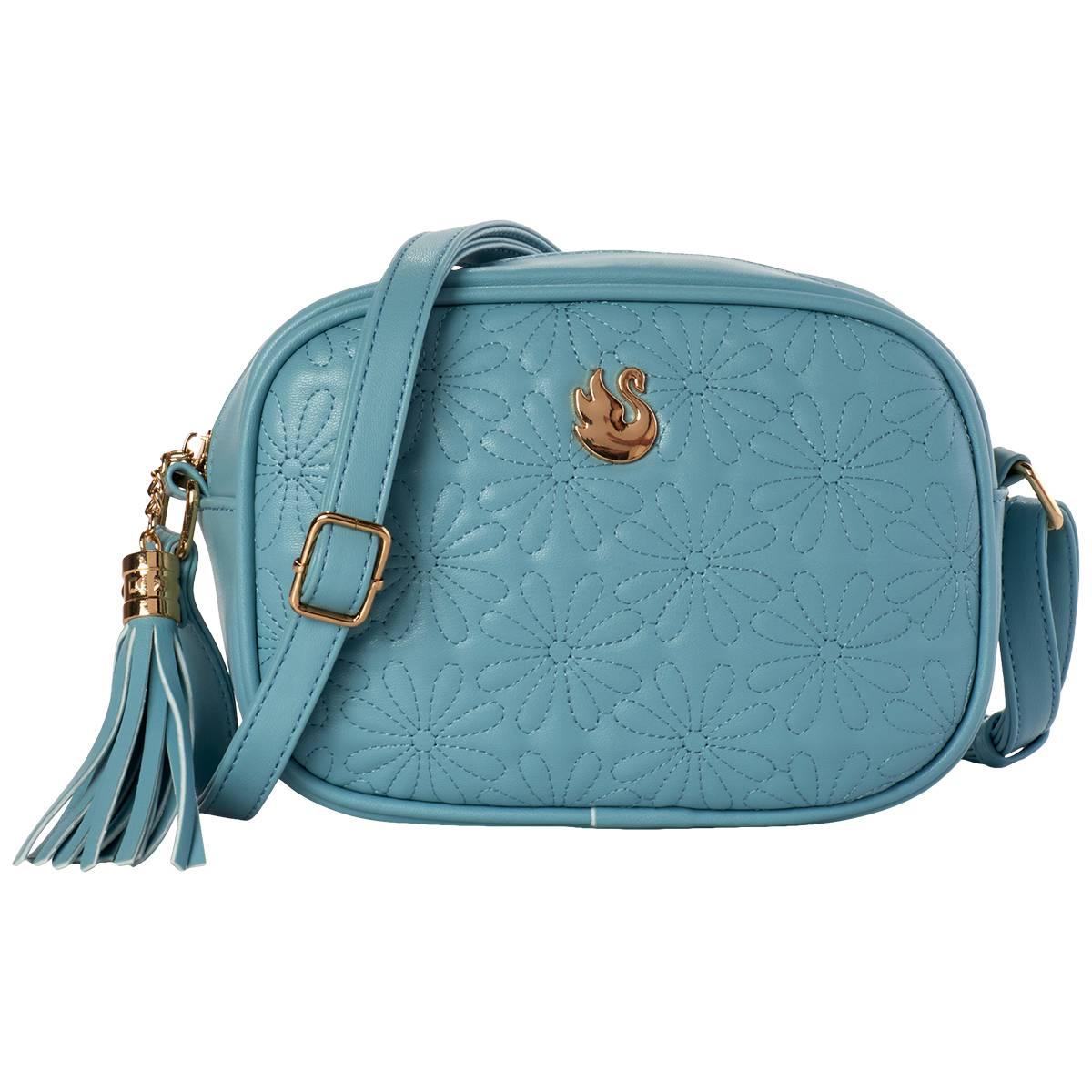 Click here for Gloria Vanderbilt Daisy Quilt Camera Crossbody prices