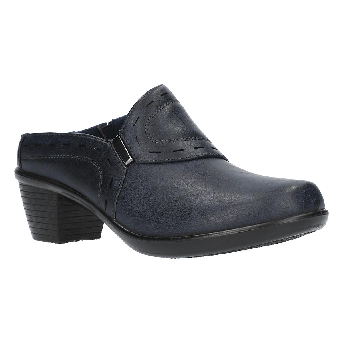Click here for Womens Easy Street Cynthia Comfort Clogs prices