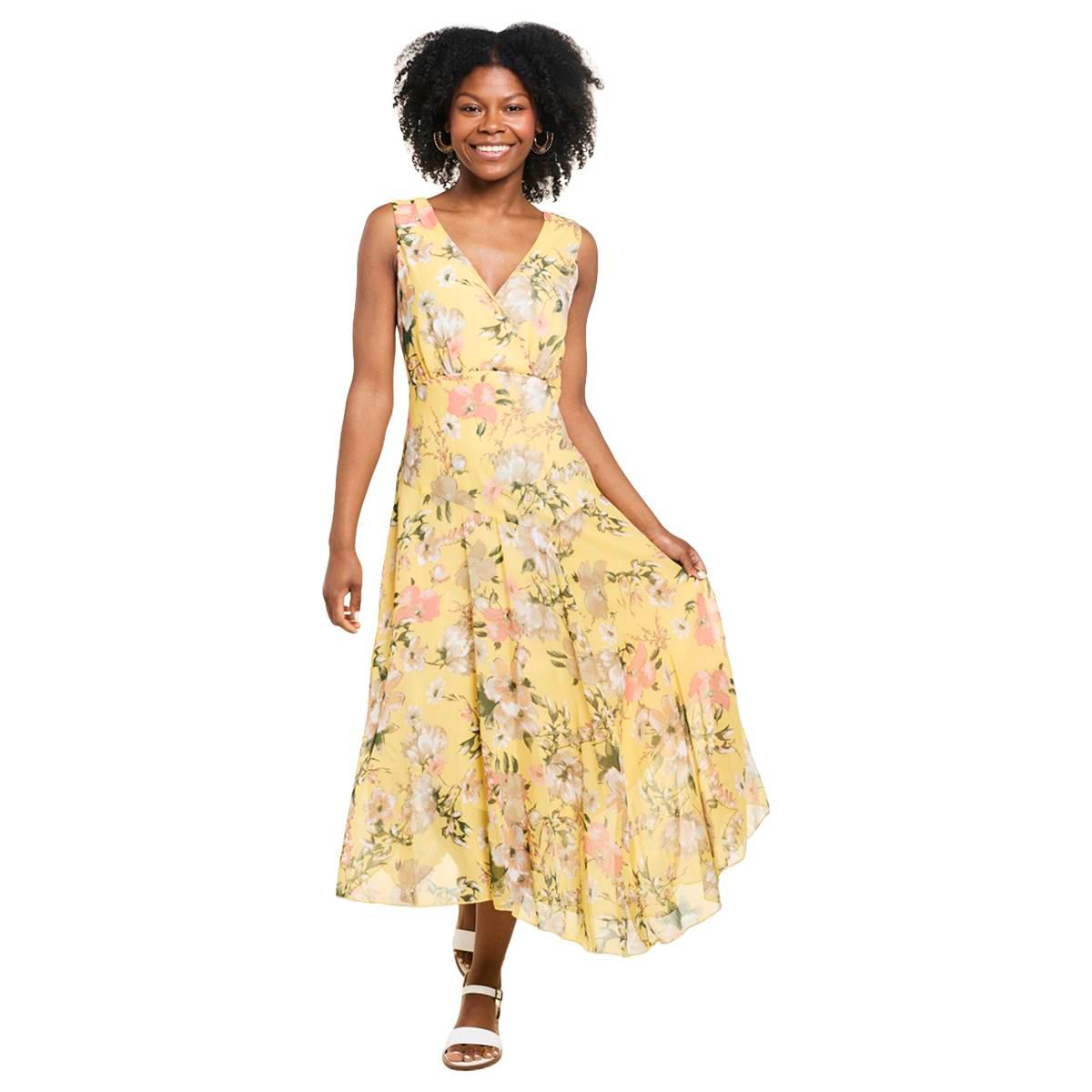 Click here for Womens Connected Apparel Sleeveless Floral Surplic... prices