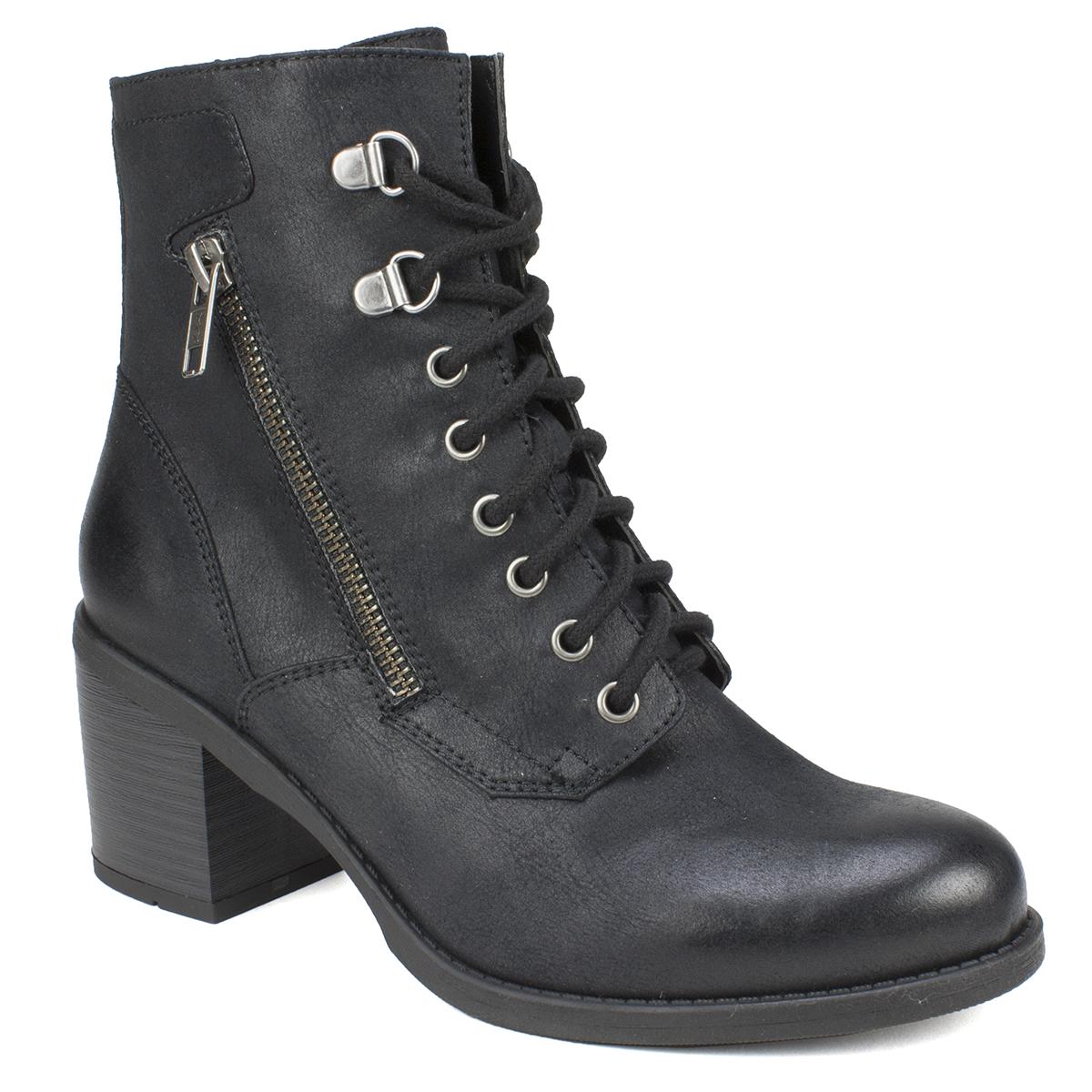 Click here for Womens White Mountain Dorian Ankle Boots prices
