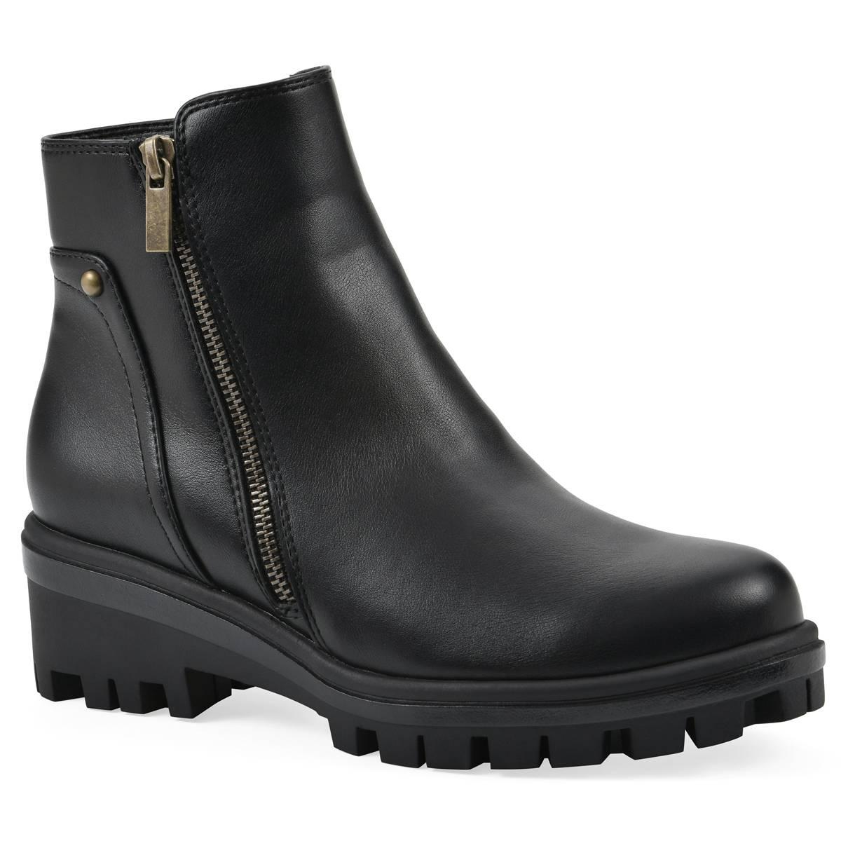 Click here for Womens White Mountain Tahj Ankle Boots prices