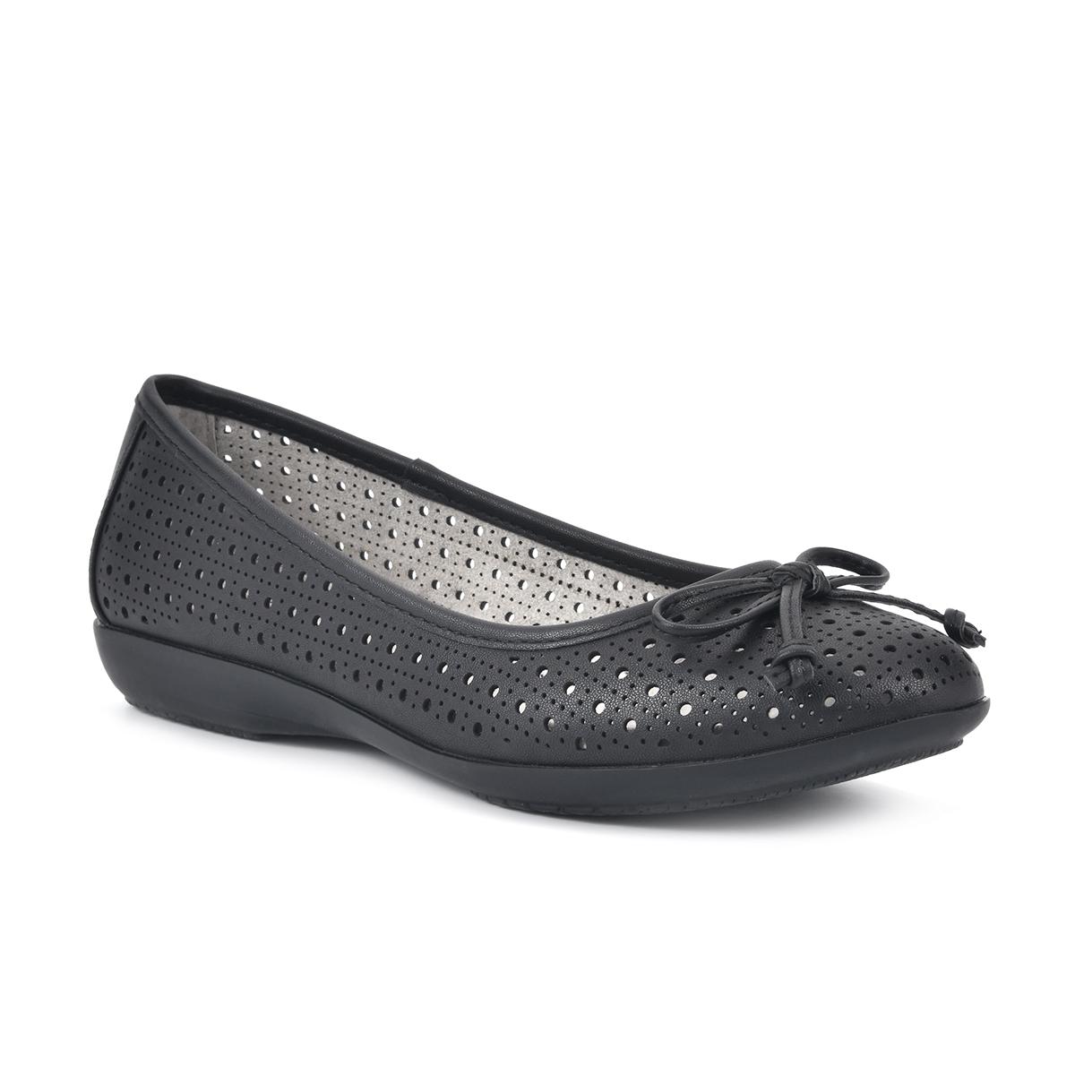 Click here for Womens Cliffs by White Mountain Cheryl Flats prices