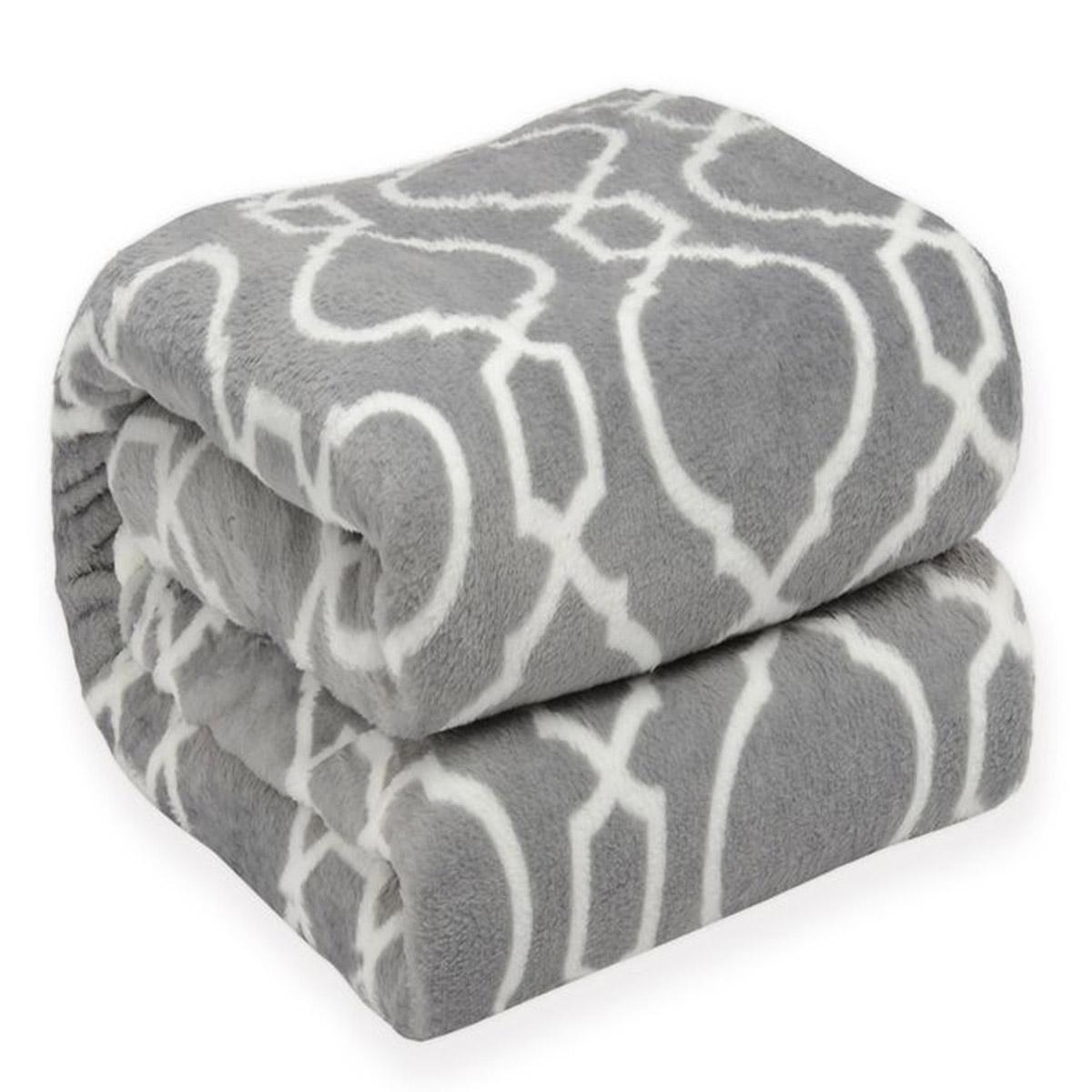 Click here for Kathy Ireland Flannel Fleece Plush Blanket prices
