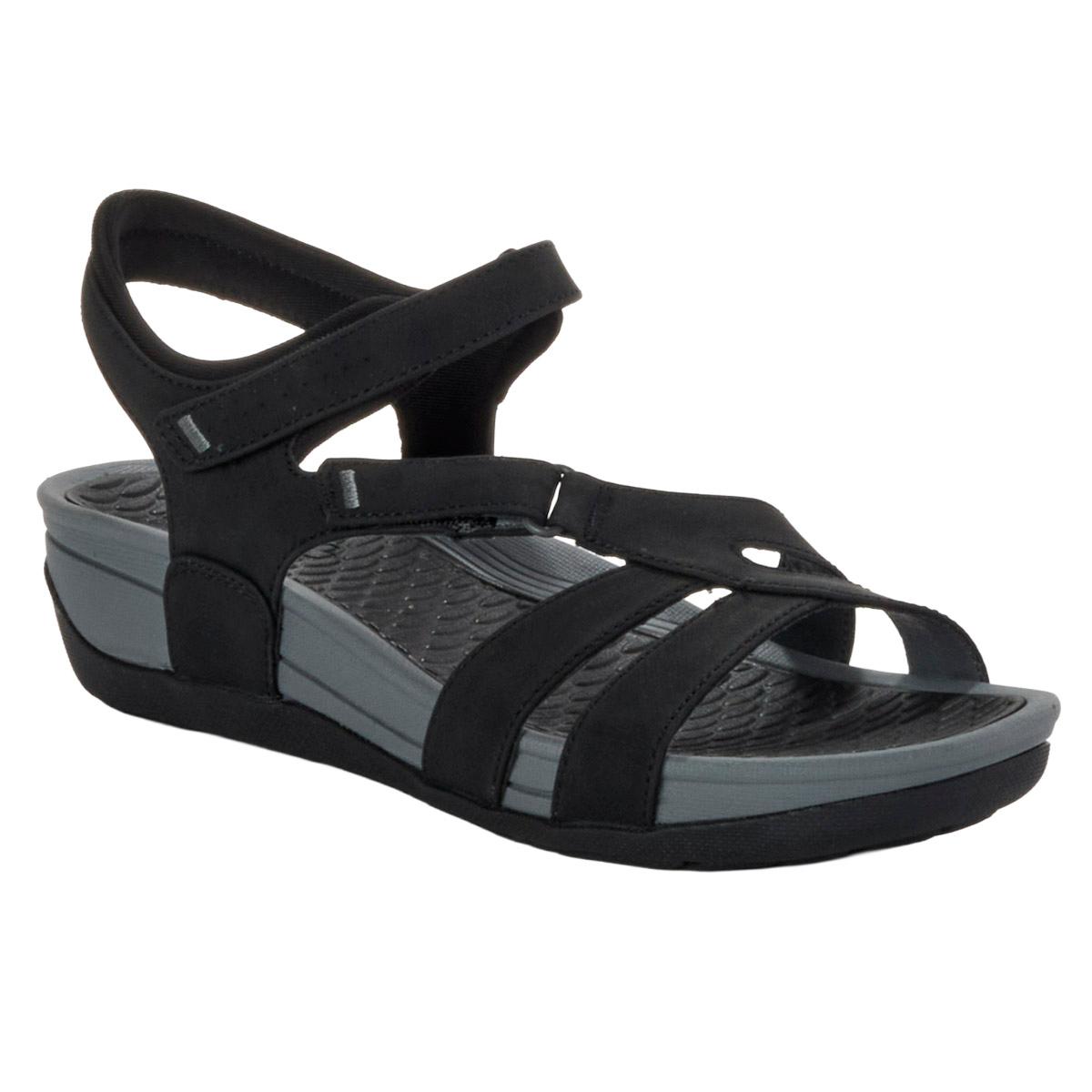 Click here for Womens BareTraps Devanna In Grunge Strap Sandals prices