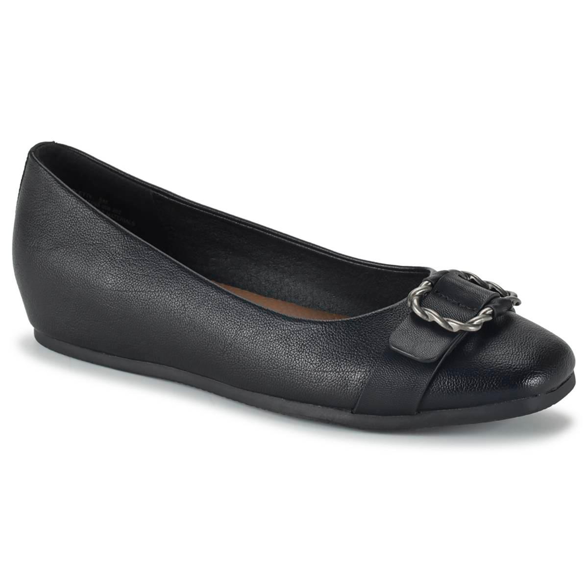 Click here for Womens BareTraps(R) Colette Slip-on Flats prices