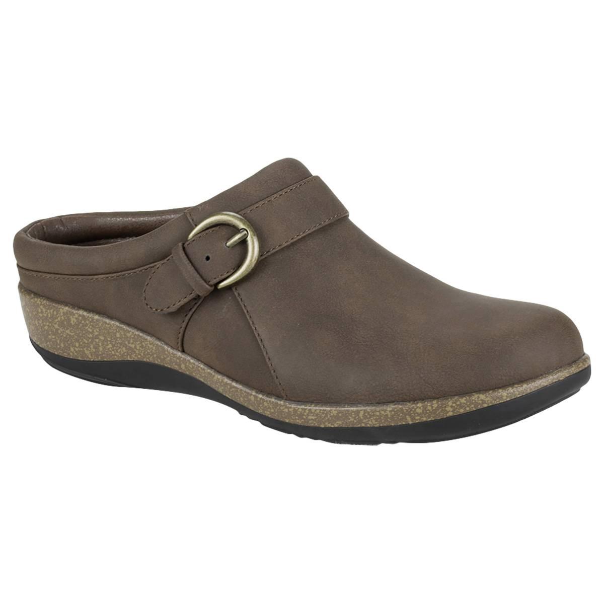 Click here for Womens BareTraps Fronia Clogs prices