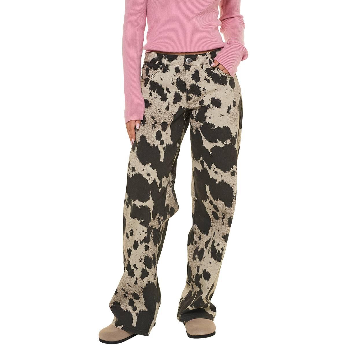 Click here for Juniors YMI(R) Low Rise Wide Leg Cattle Print Pant... prices