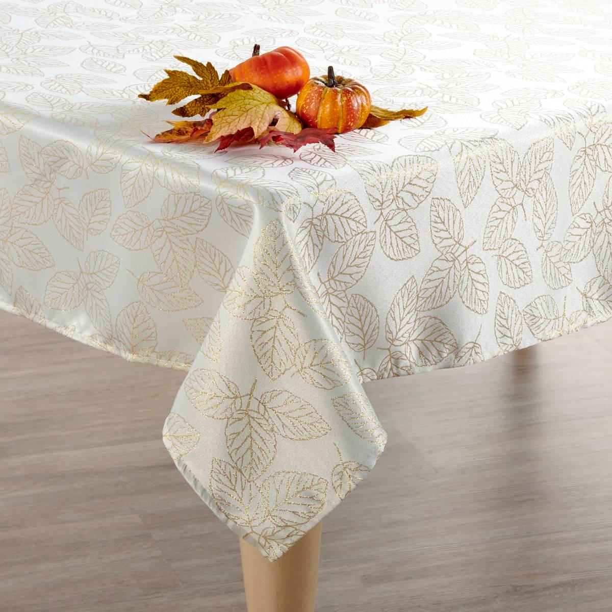 Click here for Cottage Classics Twinkle Metallic Tablecloth prices