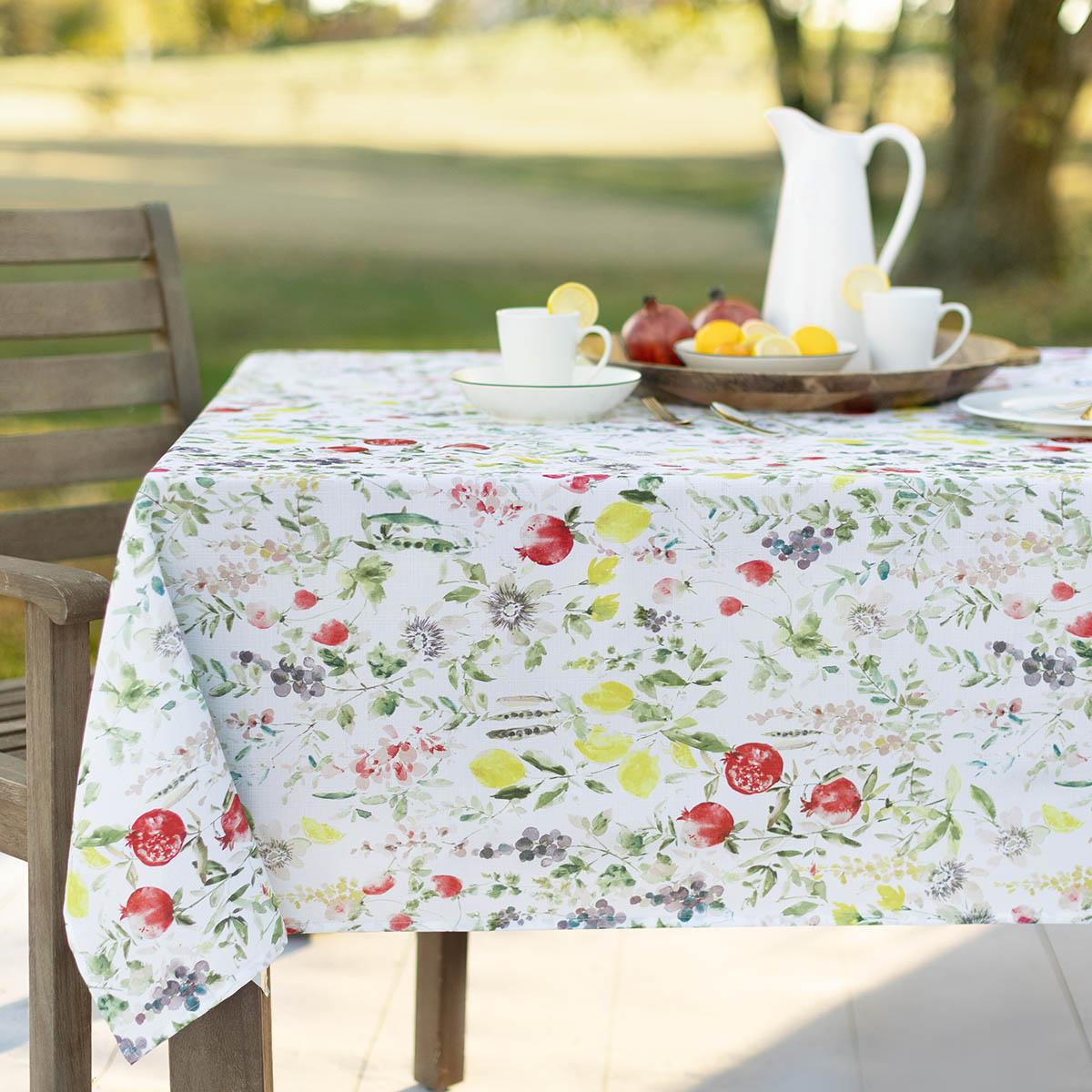 Click here for Wild Fruit Textured Tablecloth prices