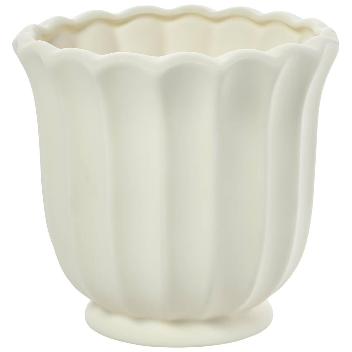 Click here for Medium Scalloped Ivory Planter prices