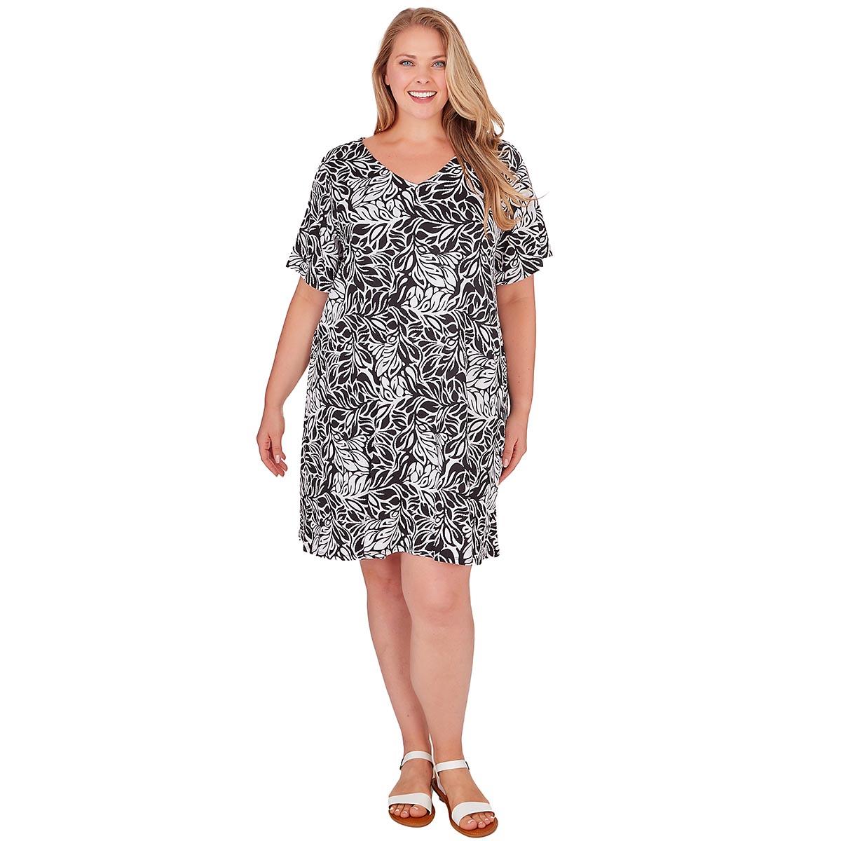 Click here for Plus Size Ruby Rd. Must Haves II V-Neck Shift Dres... prices