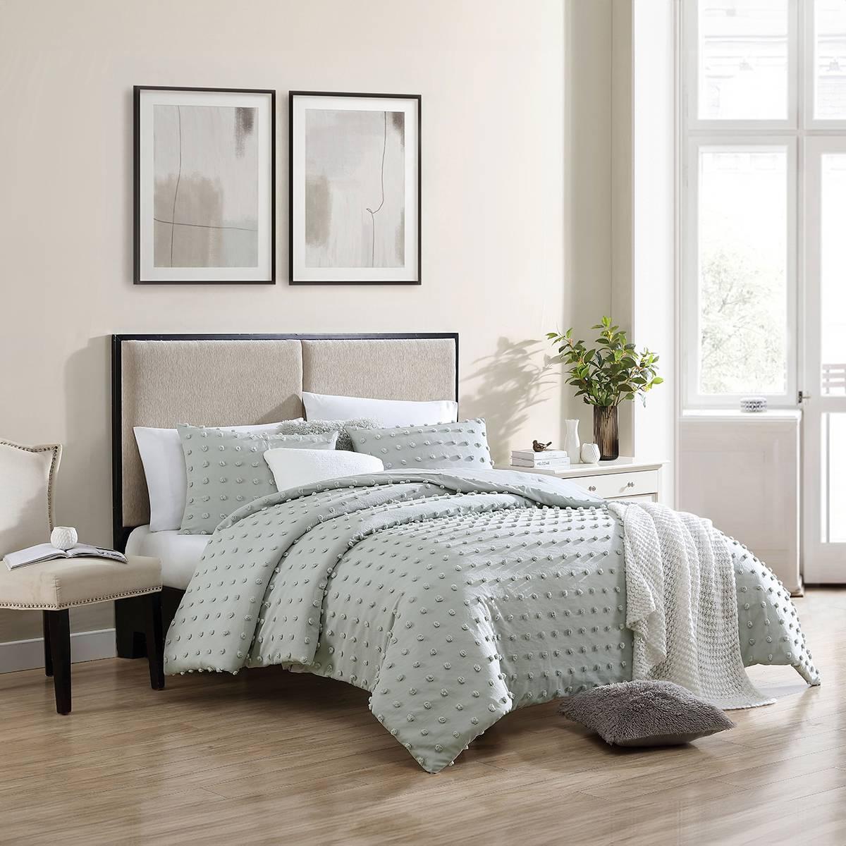 Click here for Swift Home Pom Pom Jacquard 3pc. Comforter Set prices