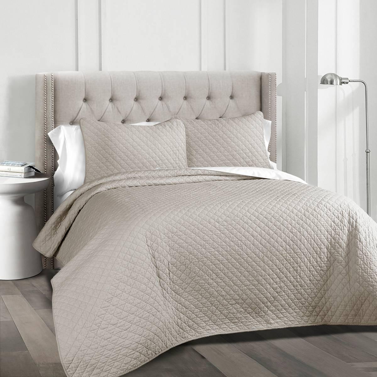 Click here for Ava Diamond Cotton Reversible Quilt Set prices