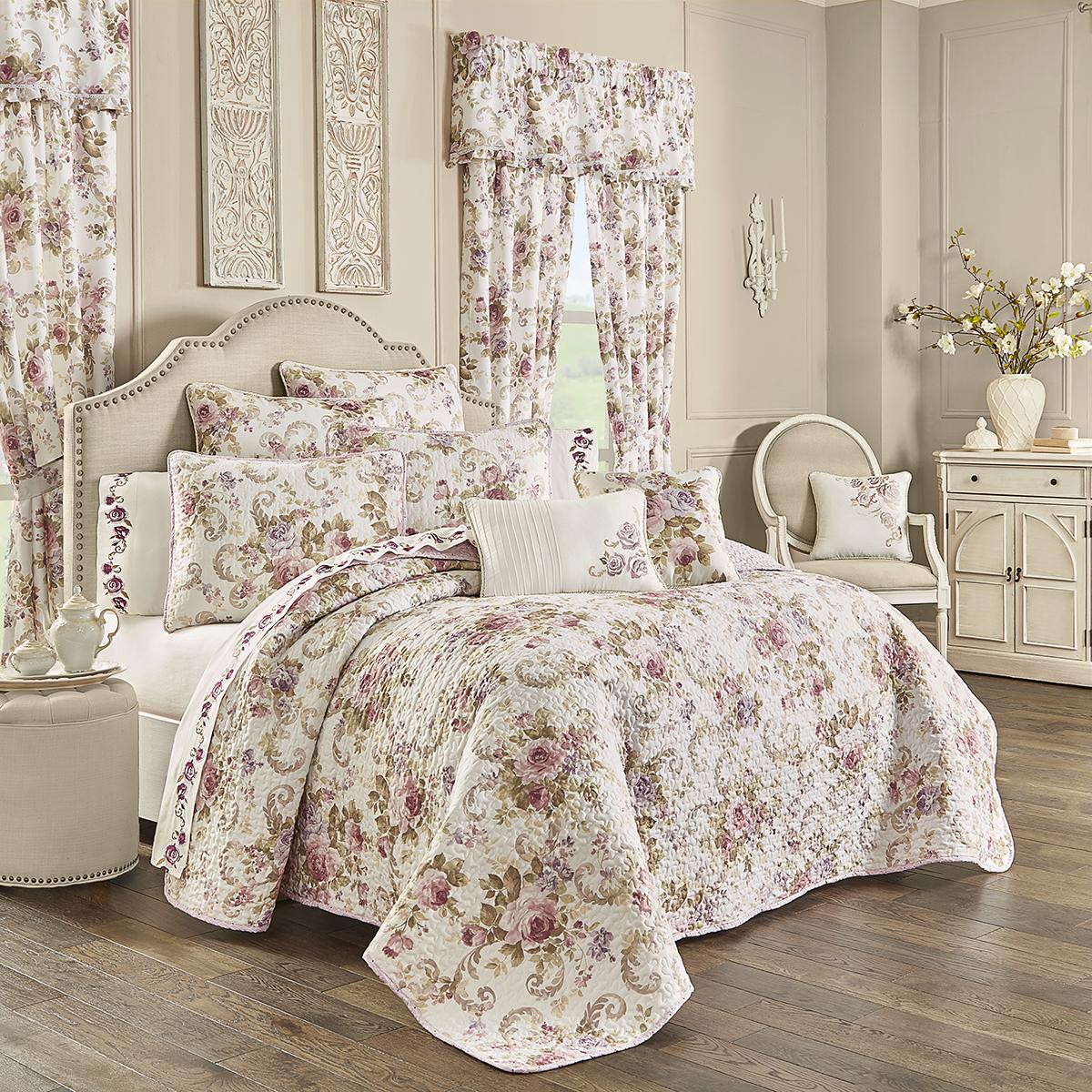 Click here for Royal Court Chambord 3pc. Reversible Quilt Set prices