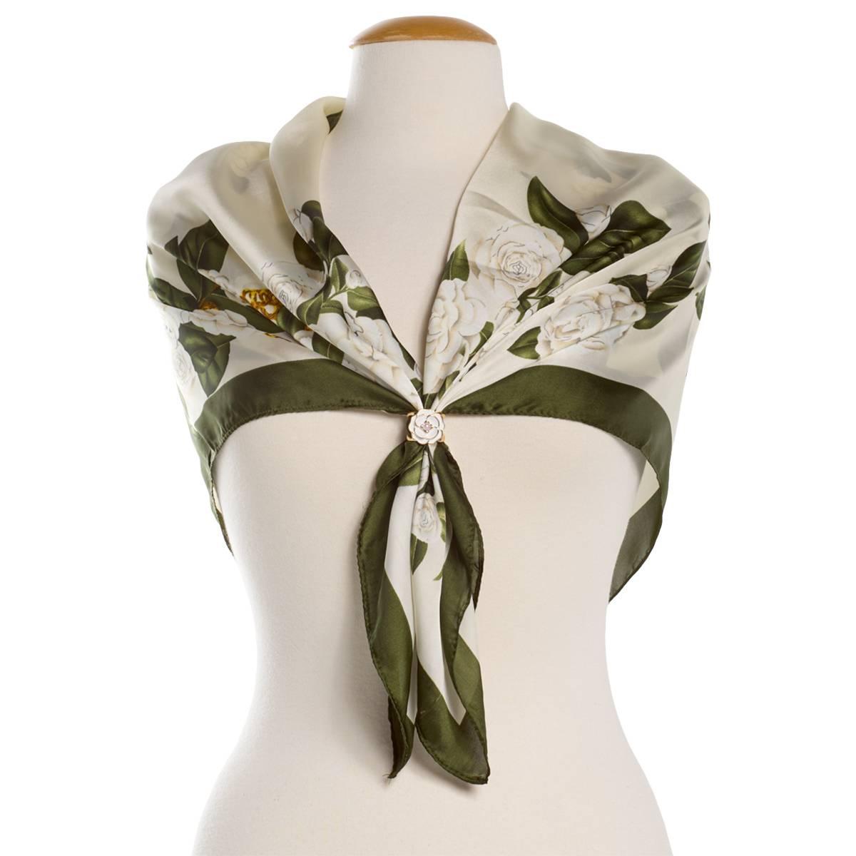 Click here for Womens Jessica McClintock Ivory Floral Square Scar... prices