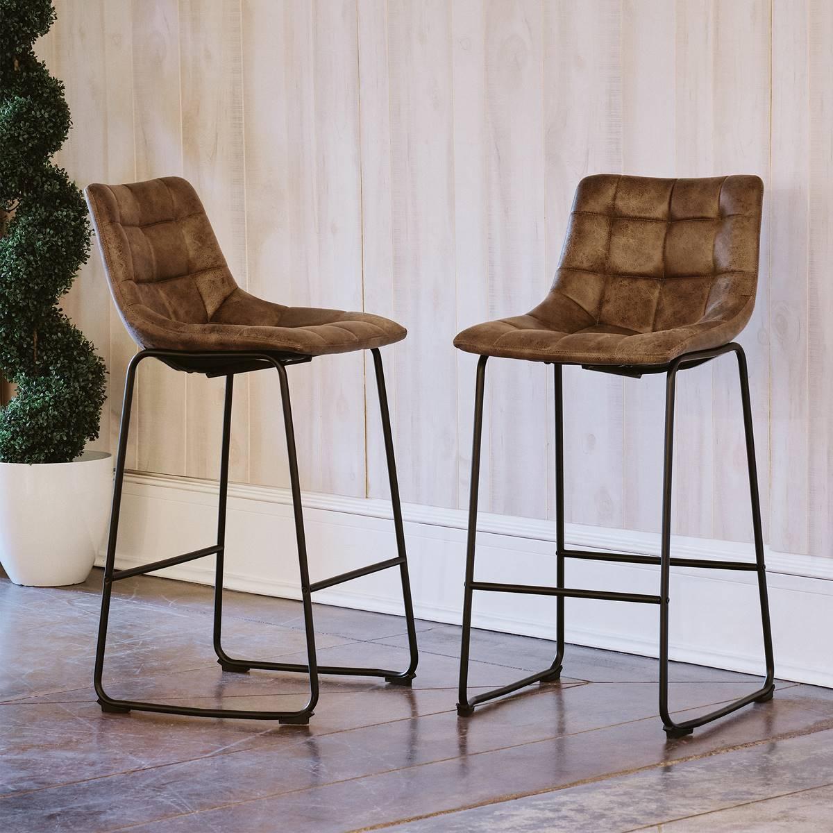 Click here for Elements Seth Metal Bar Stool Set prices