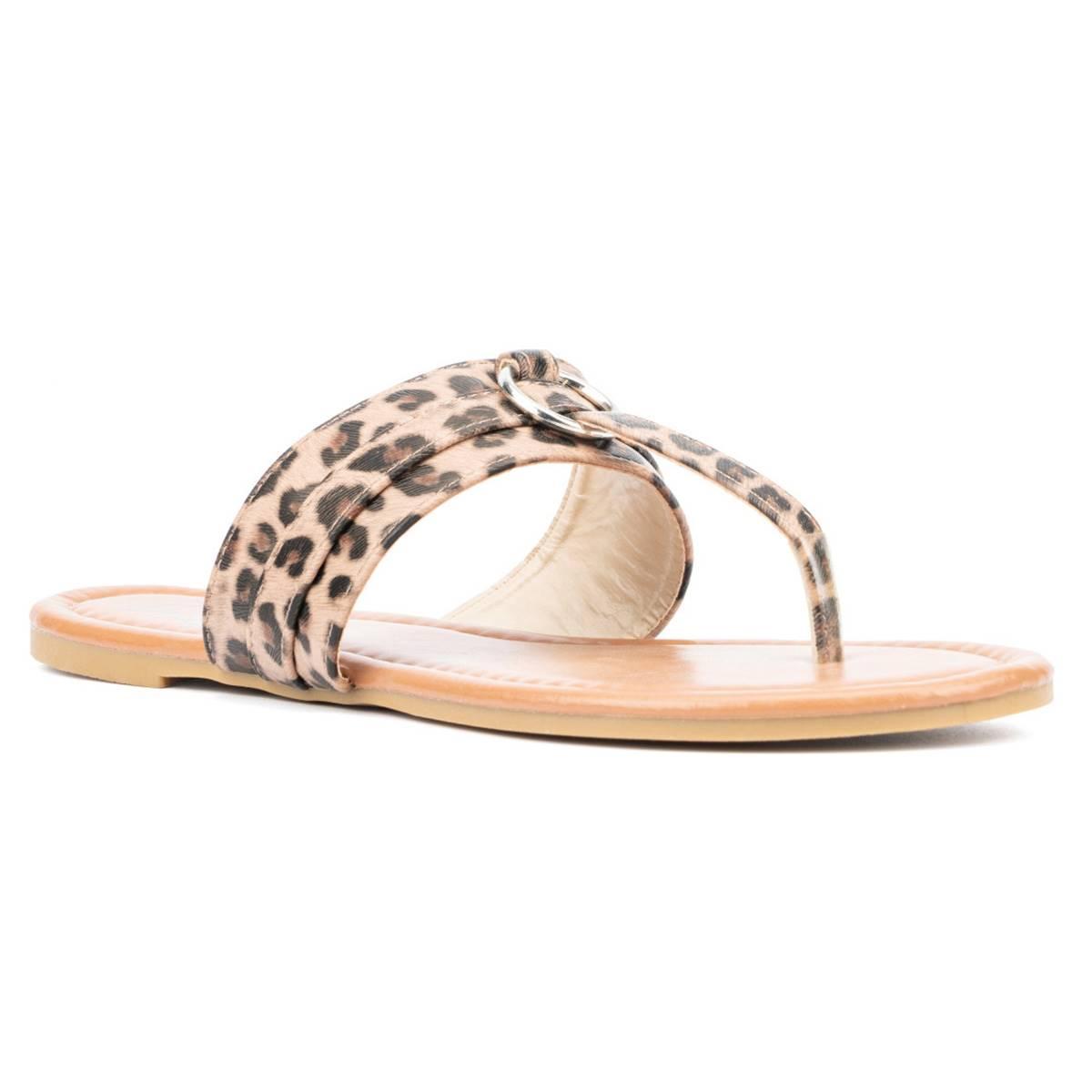 Click here for Womens New York & Company Jacklyn Flip Flops prices