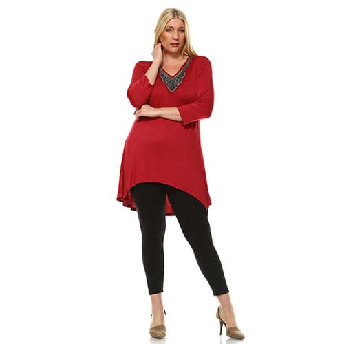 Click here for Plus Size White Mark Luna Tunic Top prices
